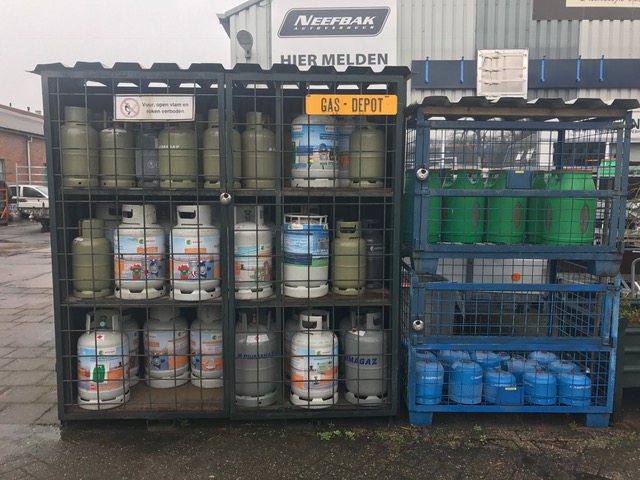 Gasflessen — Neefbak Verhuur